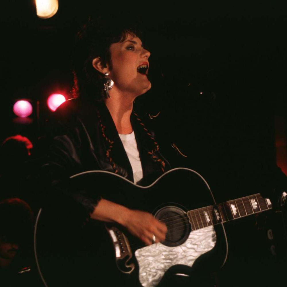 Holly Dunn